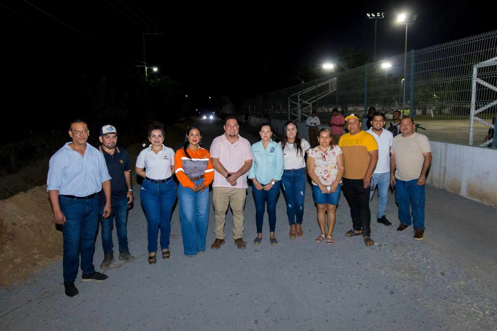 Donación de cemento permite rehabilitación de calles en La Mira y Playa ...